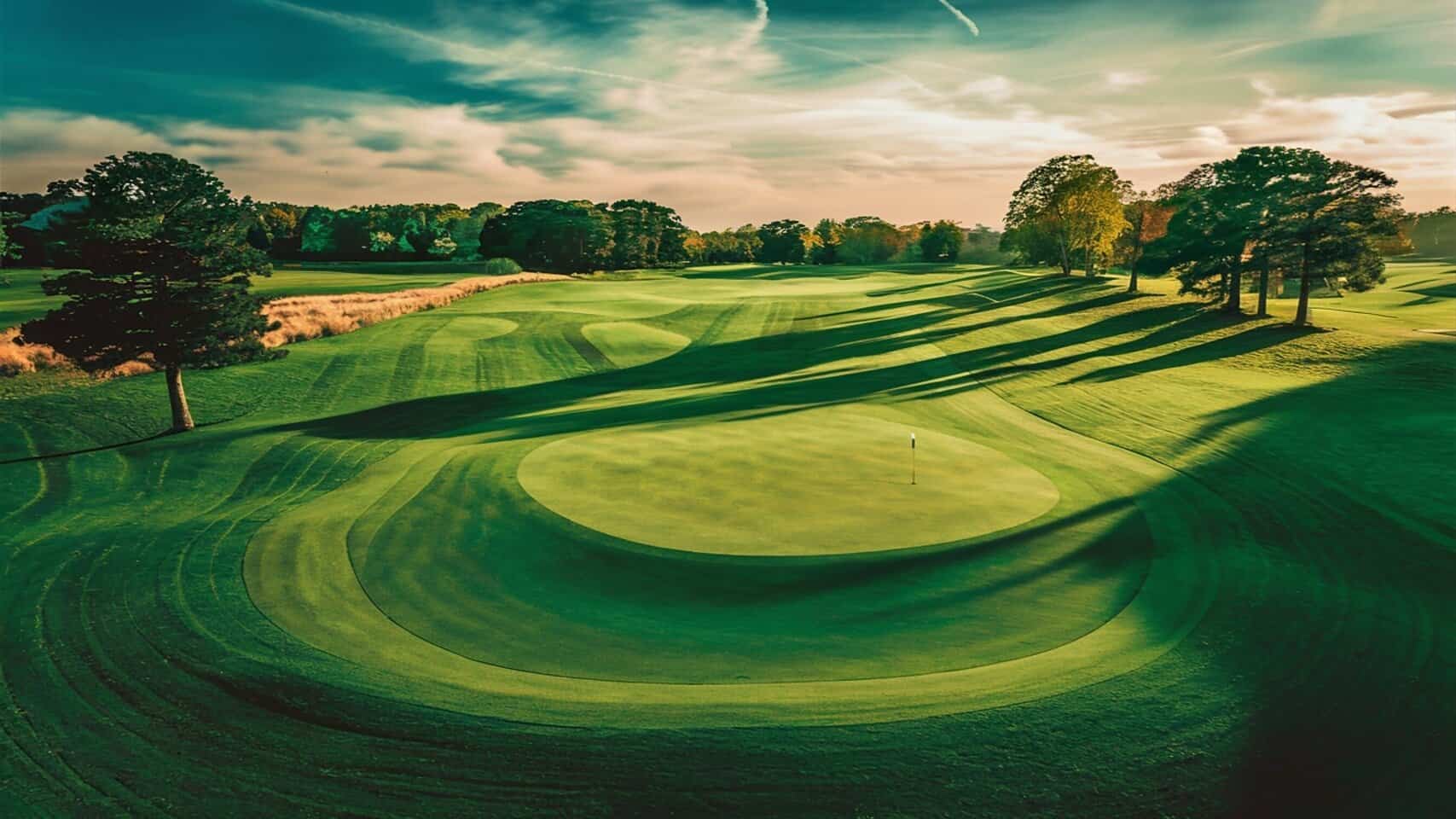 Savills unveils golf specialist team