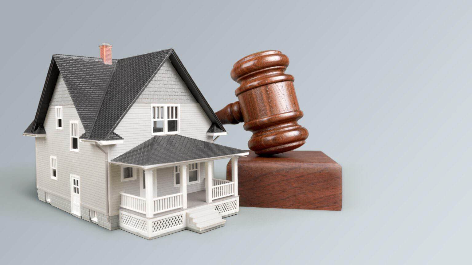 Ombudsman raises alarm after spike in complaints about sector